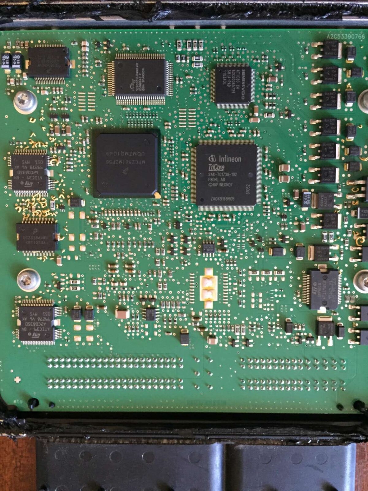 ECUHELP KT200 Siemens SIM2K-140 141 341 D160 Boot Pinout - OBD2gate ...