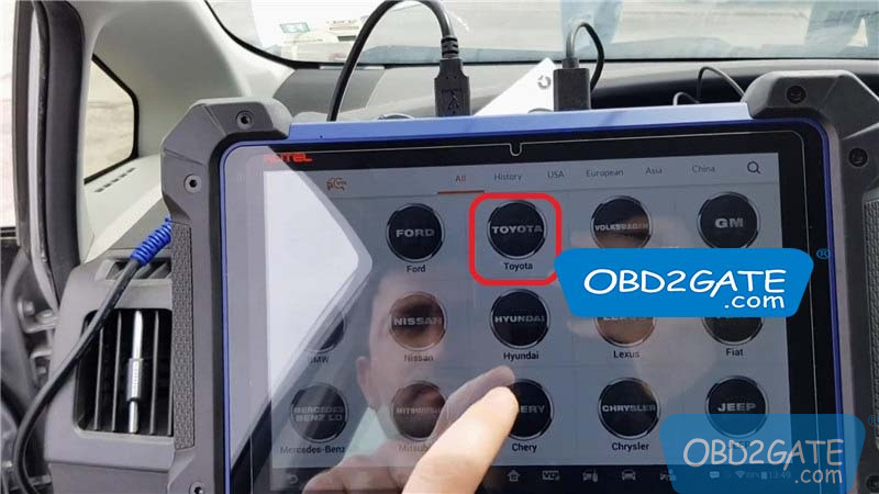 How to Program Key on Prius Hybrid 2014 AKL with Autel IM608 II ...